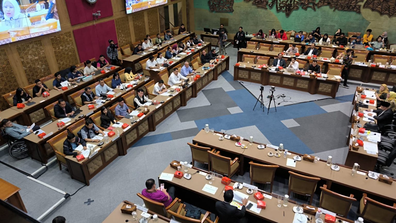 Raker Bersama DPR, Menpora Perkenalkan INASPRO - LPDUK